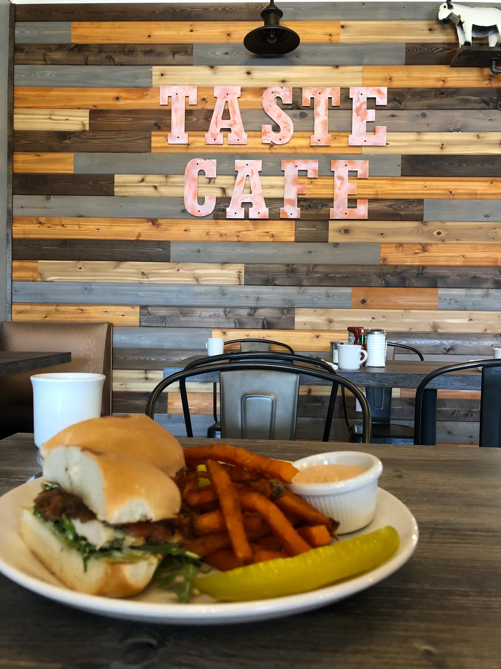 Taste Café - Visit Half Moon Bay