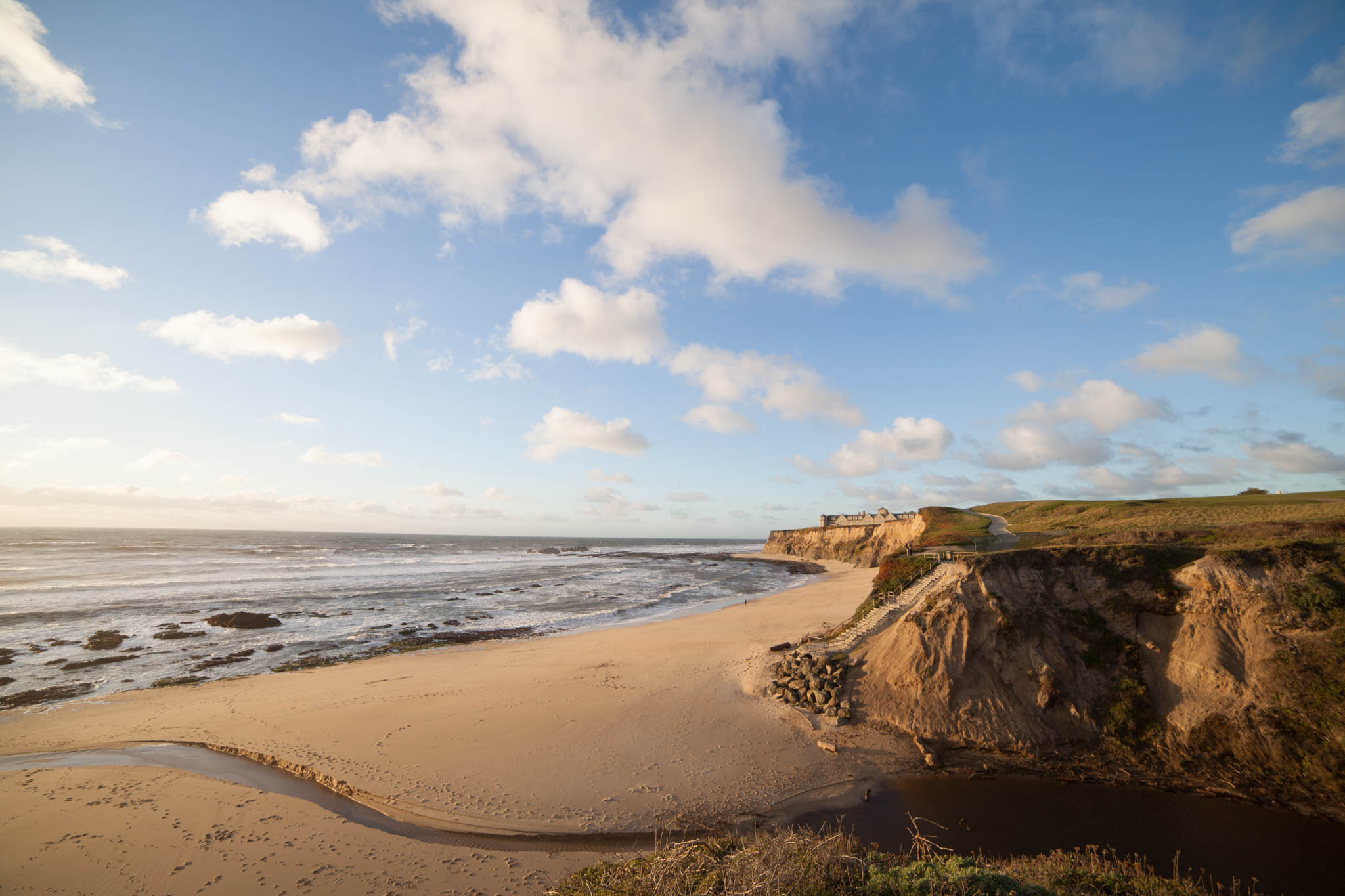 Manhattan Beach - Visit Half Moon Bay