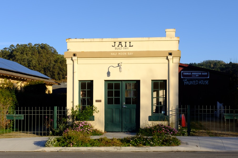Historic Main Street - Visit Half Moon Bay